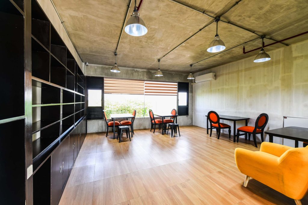 Meeting Rooms – Travelbee Seaside Inn